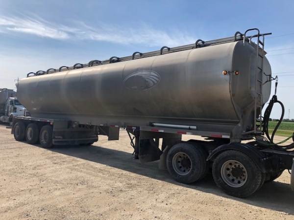 Walinga 10 compartment triaxle feed trailer 2004-2002 ( HyLife) SOLD ...